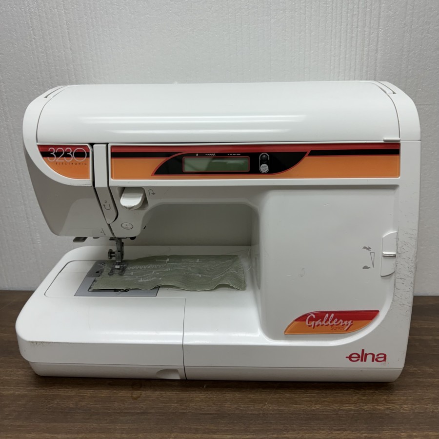Elna 3230 - USED
